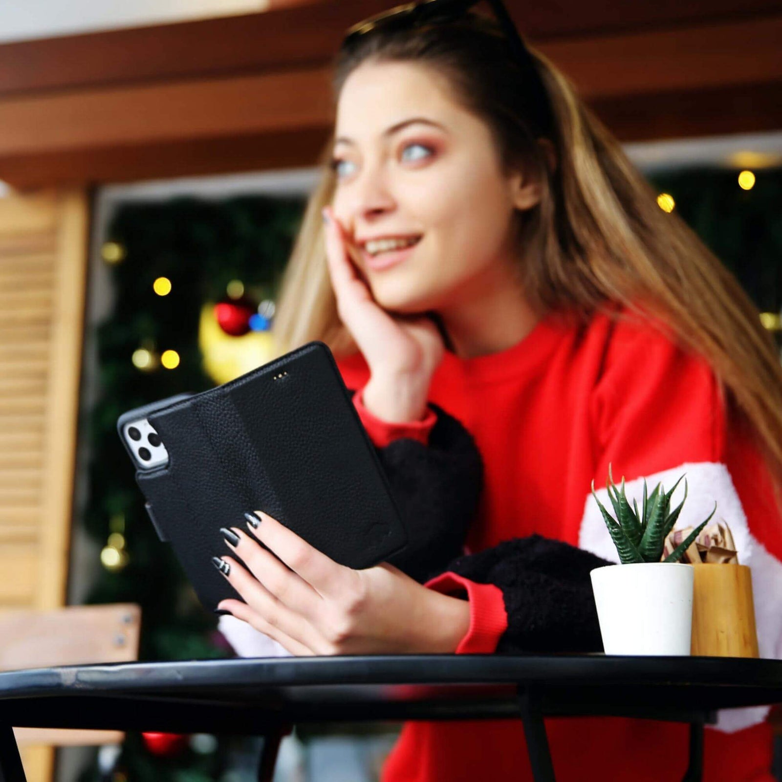 10 Must-Have Apple Store Accessories for Your Devices – BlackBrook Case